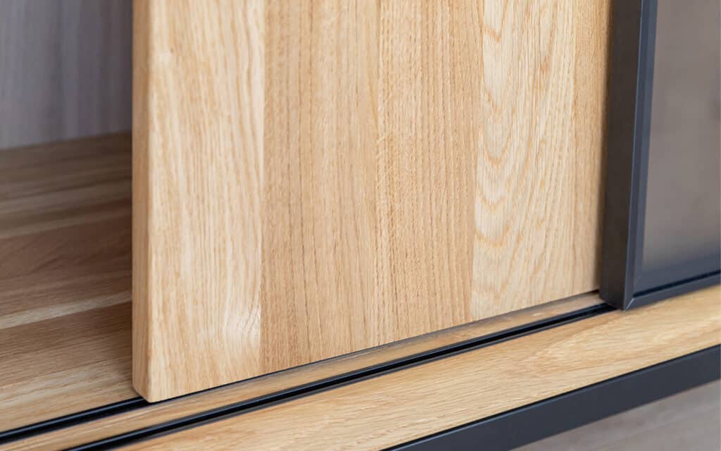 Comodă Bar Madison, Stejar Masiv și Sticlă, 101x45x101cm – Mobarta